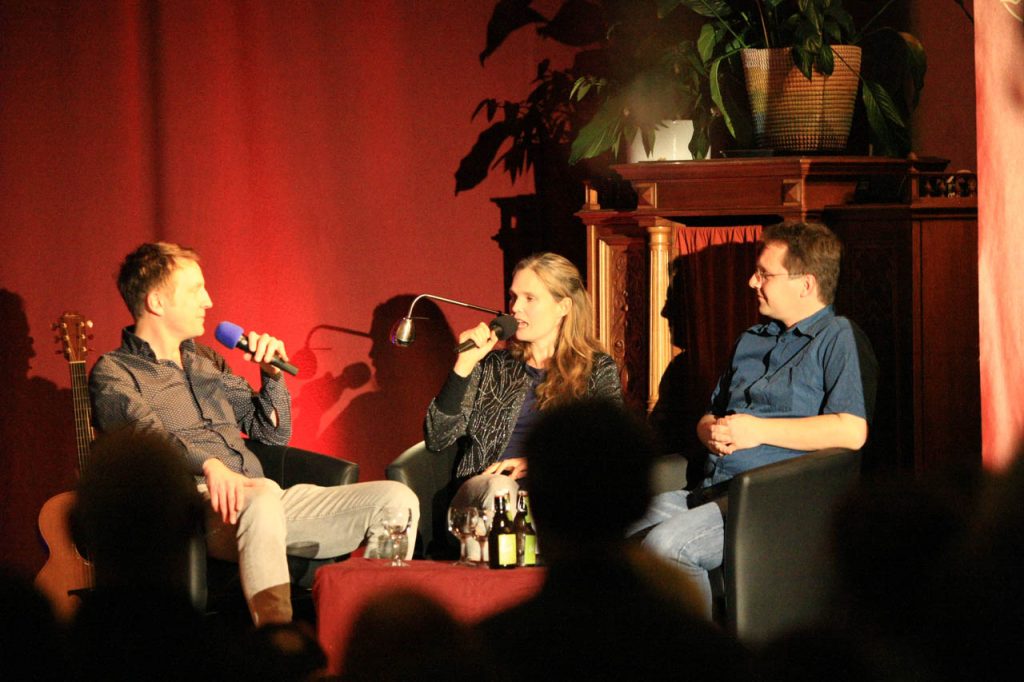 Bilder von Ulis Wohnzimmer mit Dota Kehr und Martin Sommer - Ulrich ...